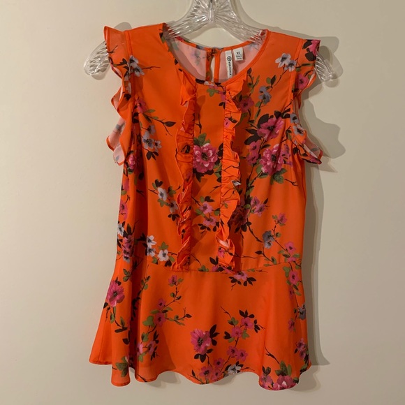 Versona | Tops | Versona Sleeveless Top Size Xs | Poshmark